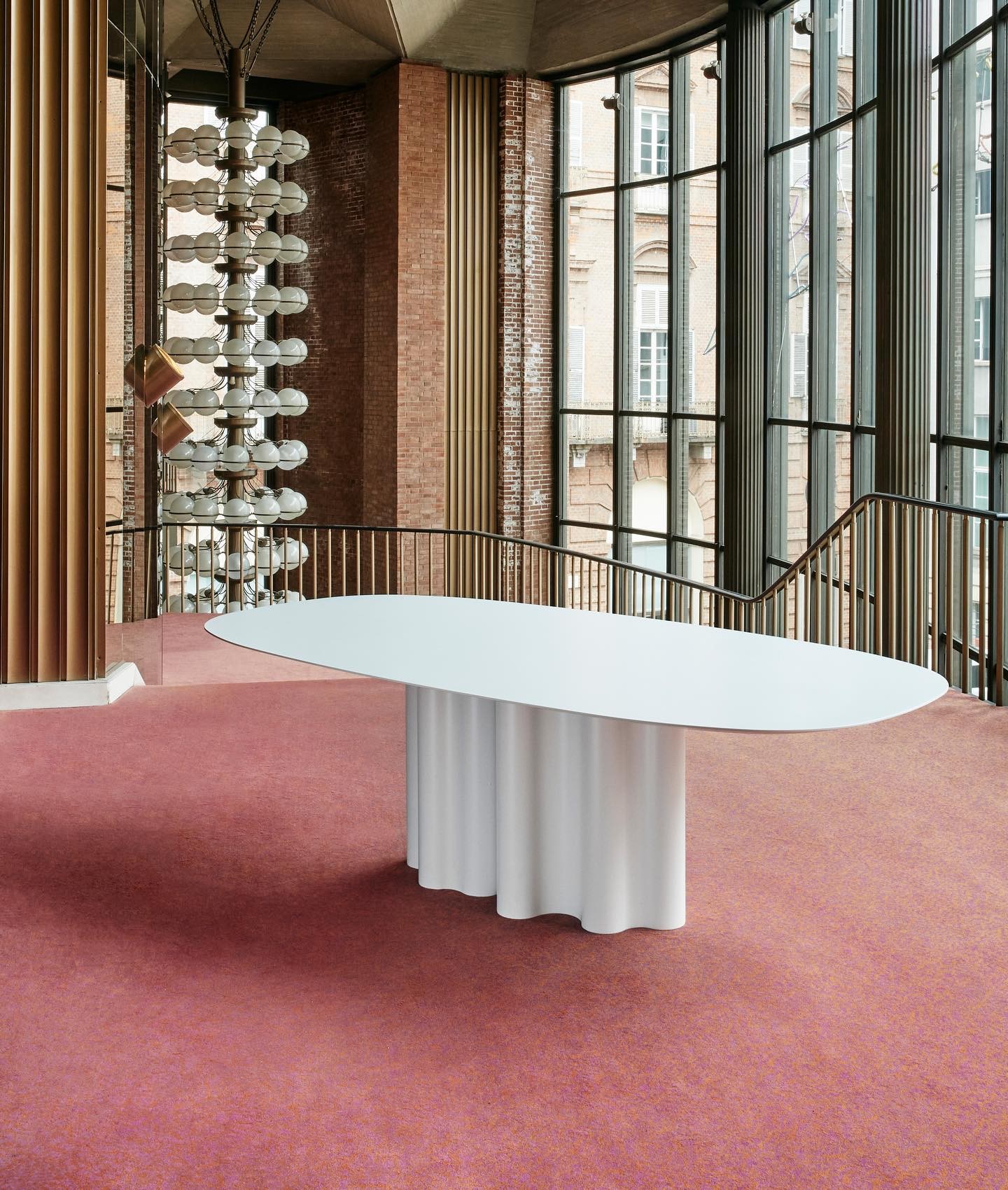 Love-it - Saba Teatro Magico Table