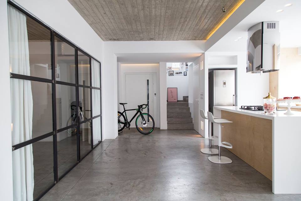 Love-it - The Cycle house.